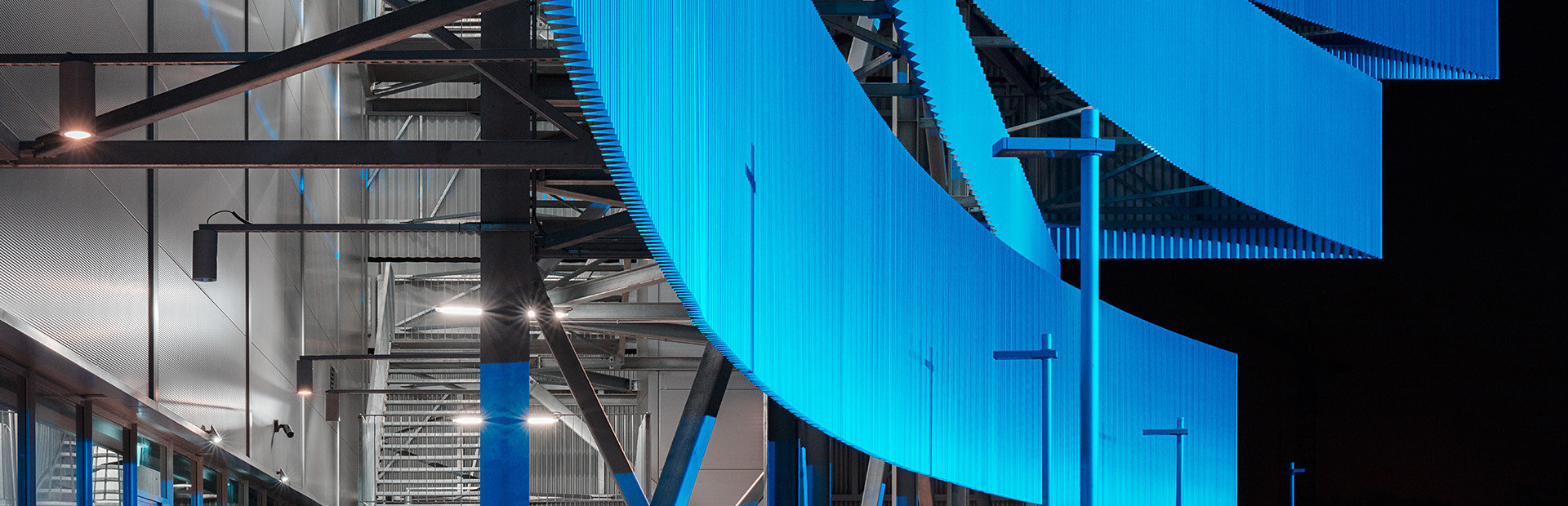 High-Performance Building Envelope Solutions: Facades, Roofs & Cladding ...